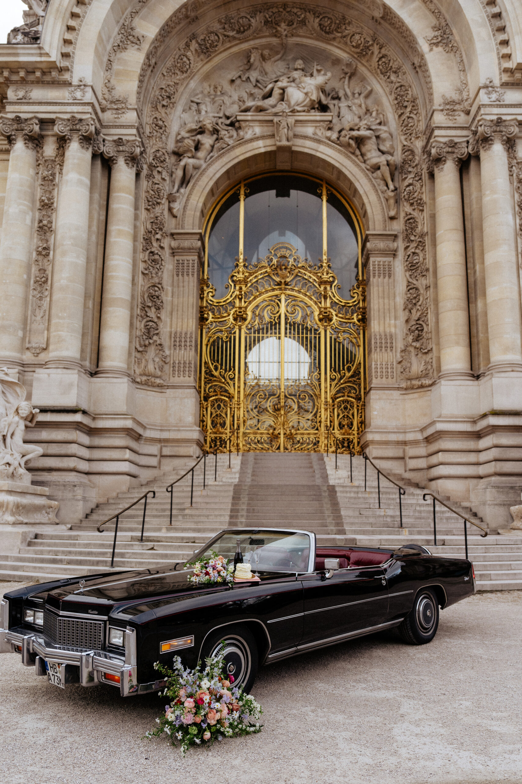 Why you should hire a luxury car for your Paris Elopement?