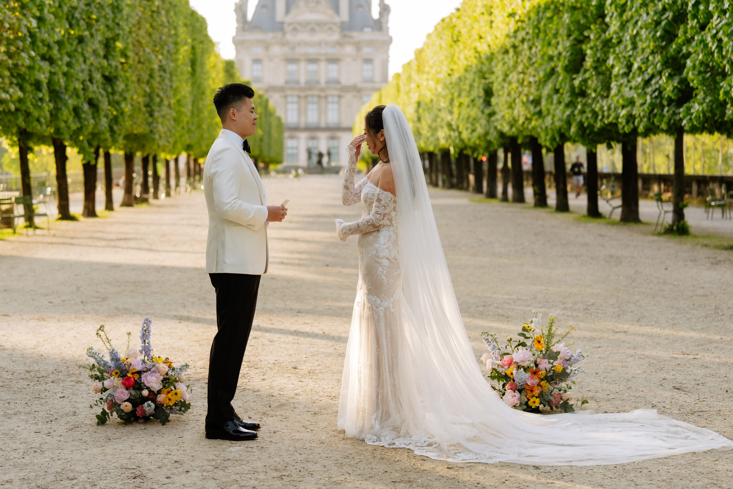 Elopement & micro wedding planner in Paris - The Paris Elopement